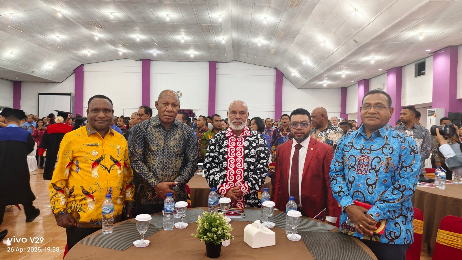 Bupati Pegaf, Teluk Wondama dan Manokwari Hadiri Pengukuhan Prof Dr ...